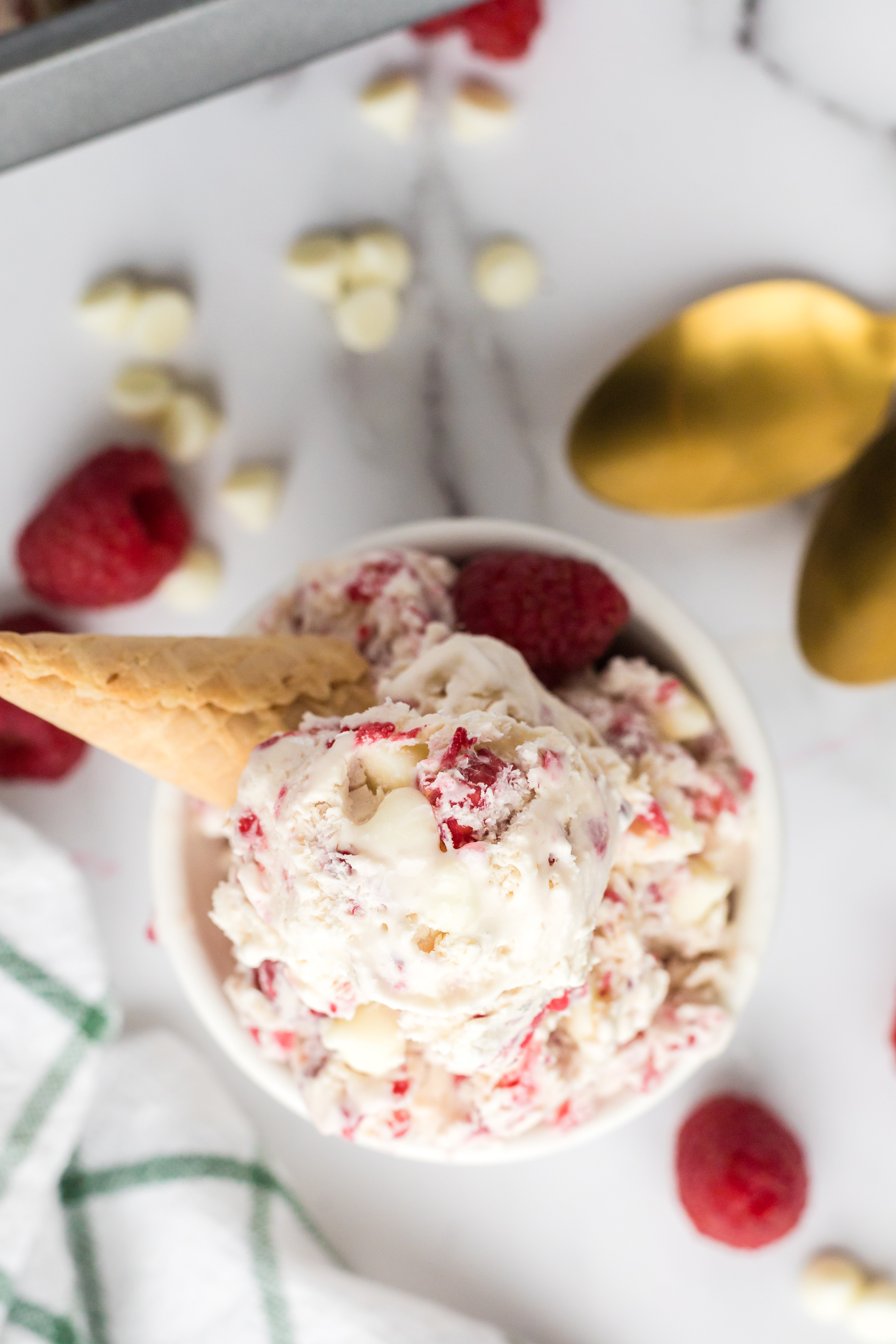 White Chocolate Raspberry Ice Cream - Stephanie's Way